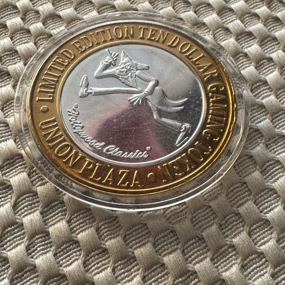 vegas Token | Other | Plaza Limited Edition Silver And Gold Gaming ...